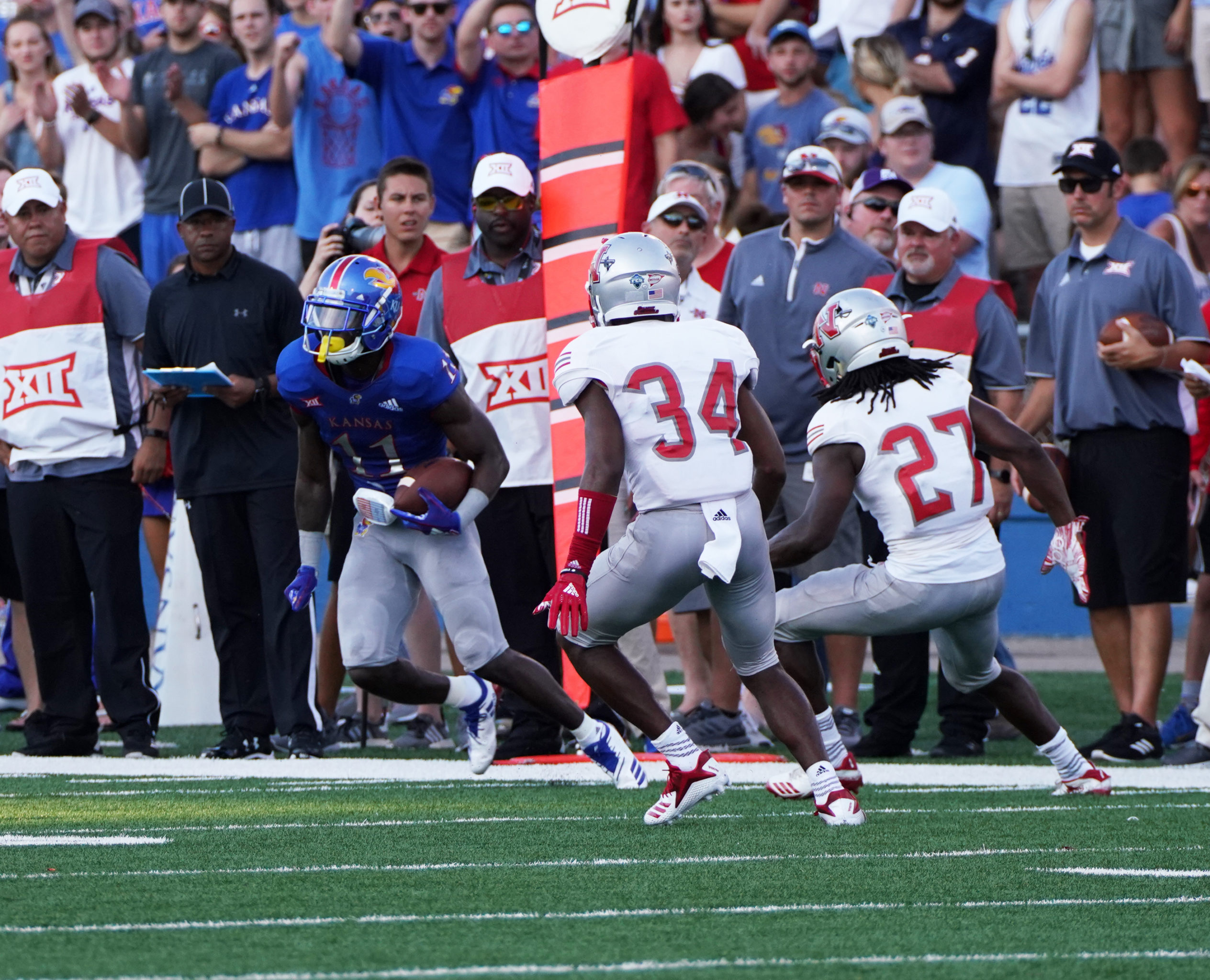Notebook: KU wideout Steven Sims Jr. ‘tough’ on himself after TD drop ...